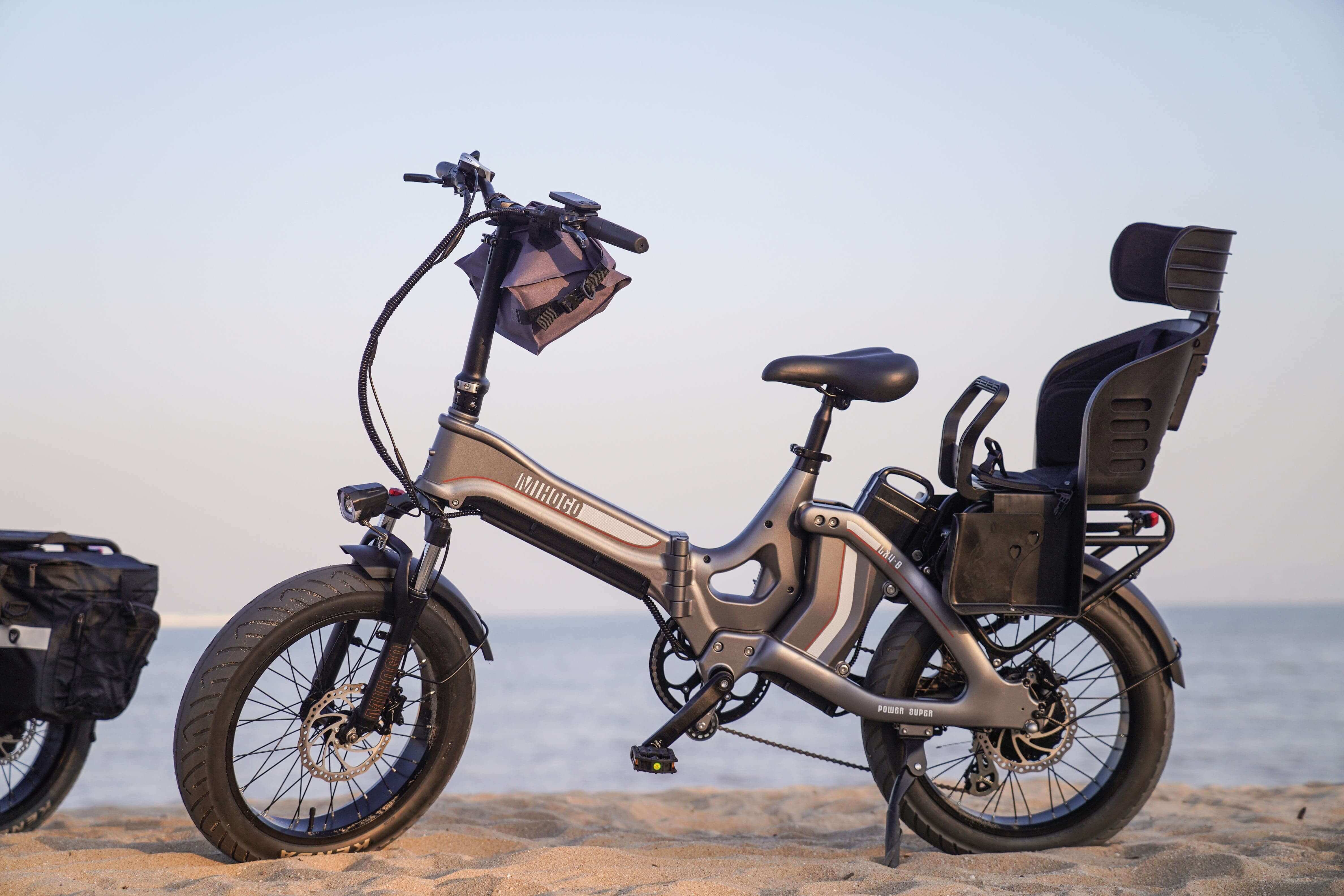 Fat Tire vs Regular E-bikes: Complete Guide 2025 | Mihogo